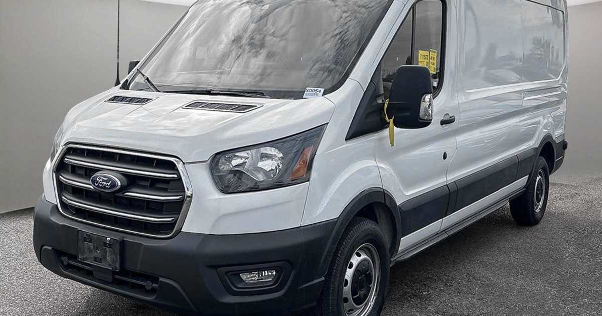 Ford Transit Cargo Van T-250 130" Med Rf 9070 GVWR RWD | Go Auto