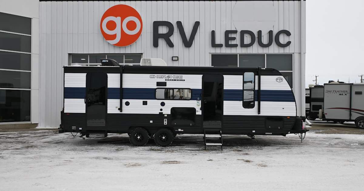 Go RV Winnipeg | Cherokee Grey Wolf 23DBH