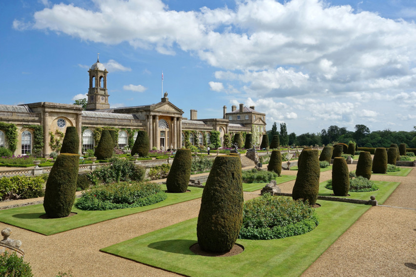 Book a golf break to Bowood Hotel, Wiltshire