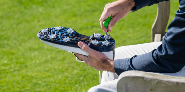 New Tools Make Changing Golf Shoe Spikes Easy