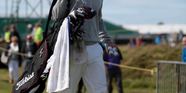 The Benefits of Using a Pencil Golf Bag