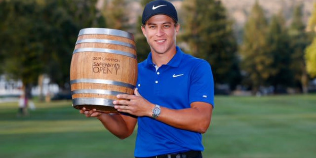 Emotional Champ Wins Safeway Open For His Dying Grandfather