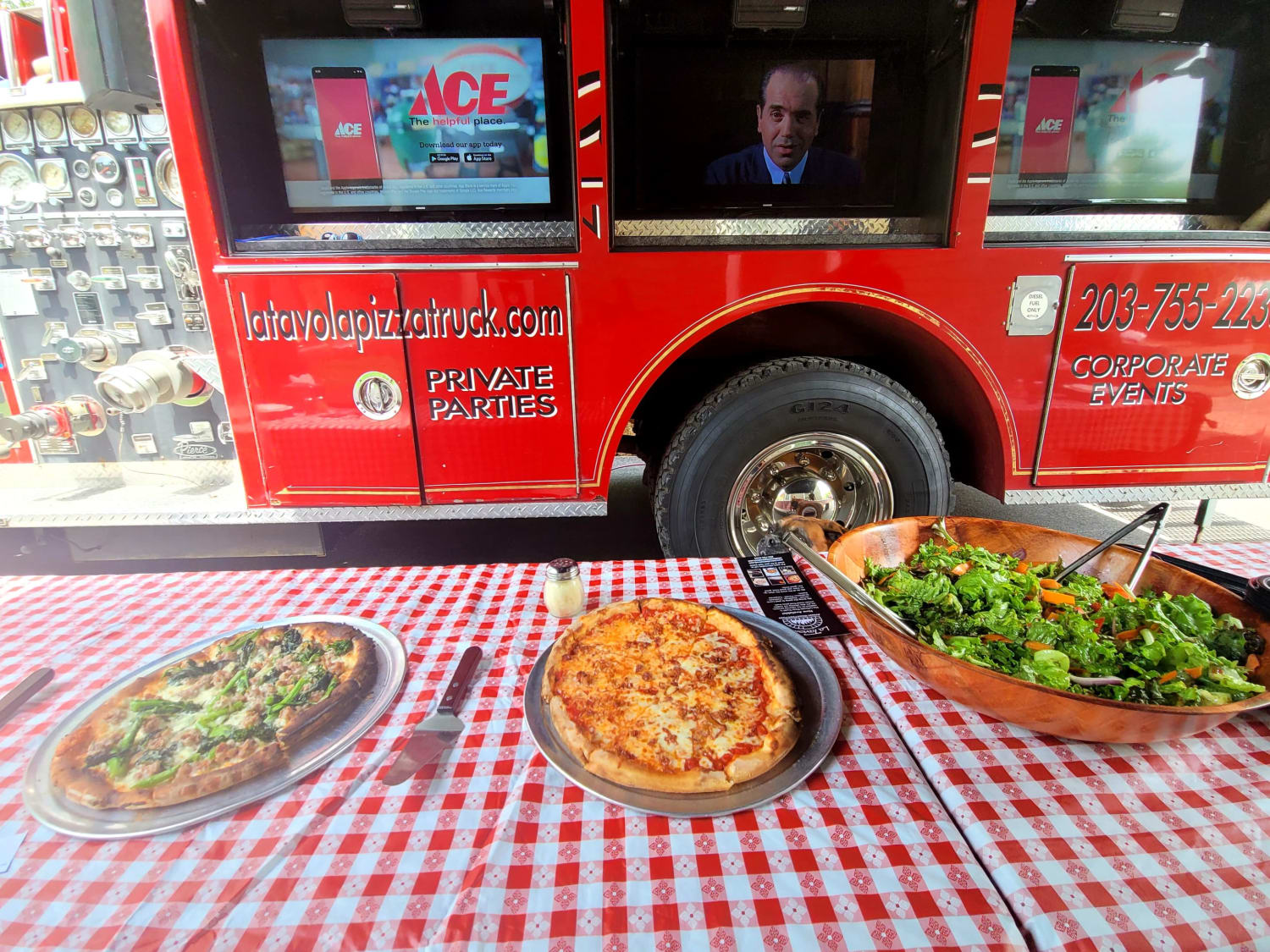 La Tavola Food Truck | Gallery | Waterbury