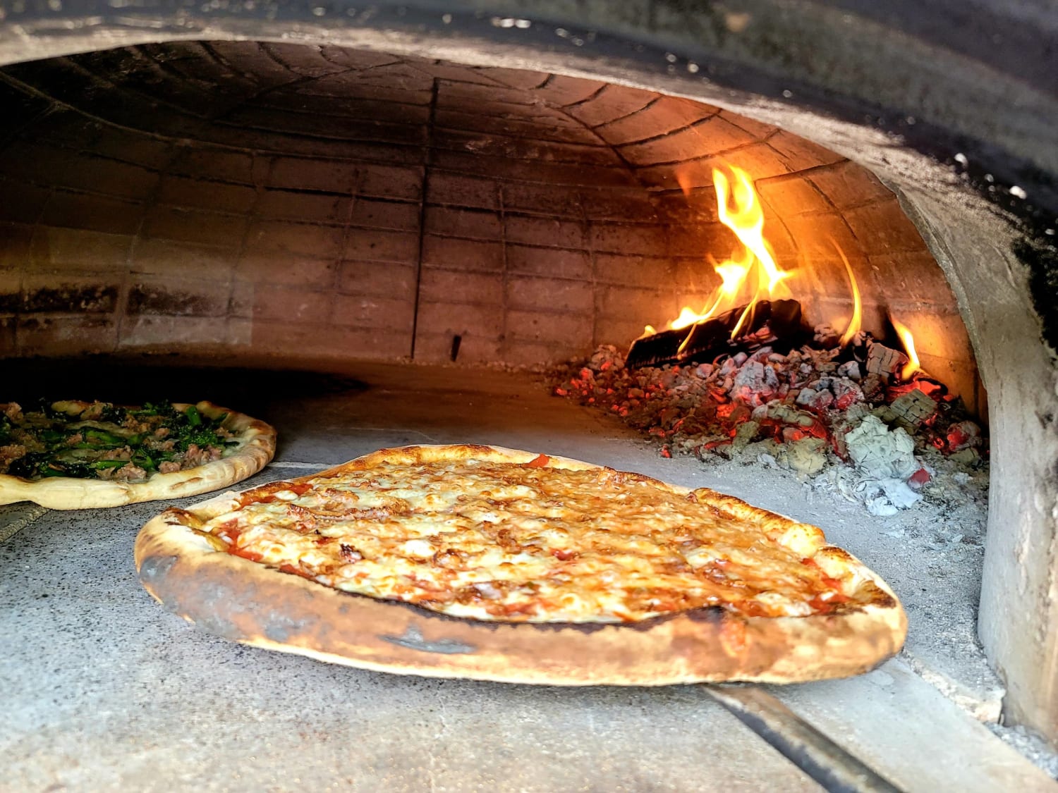 La Tavola Food Truck | Gallery | Waterbury