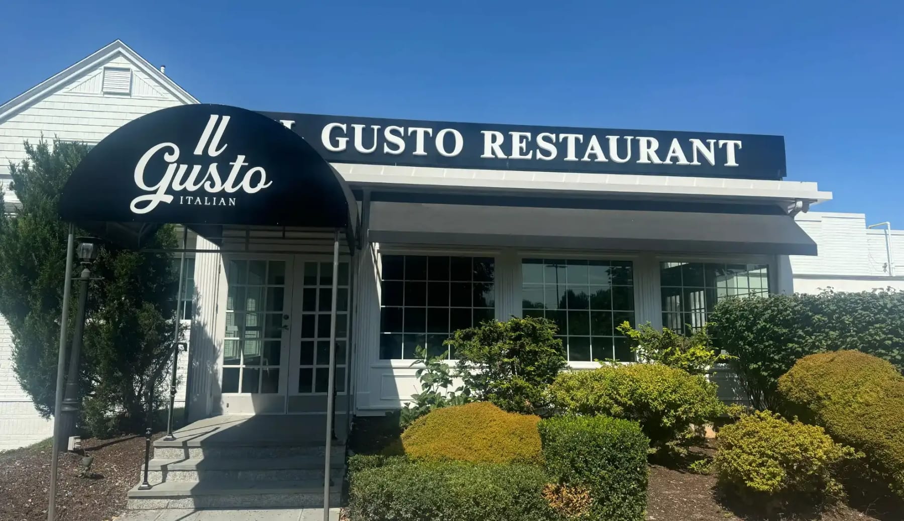 About | IL GUSTO RESTAURANT & WINE BAR