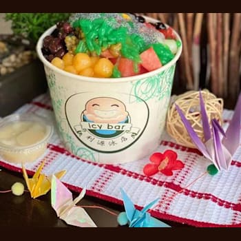 Icy Bar Knight 利源冰店 - the best dessert s