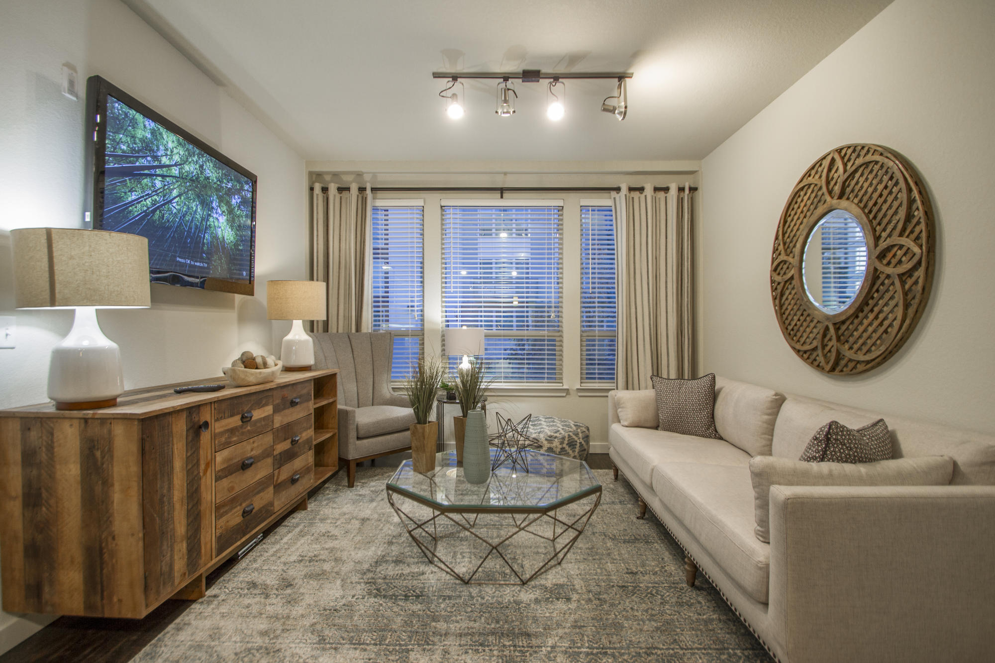 call 214 522 3300 property type multifamily unit 258 year built 1990 ...