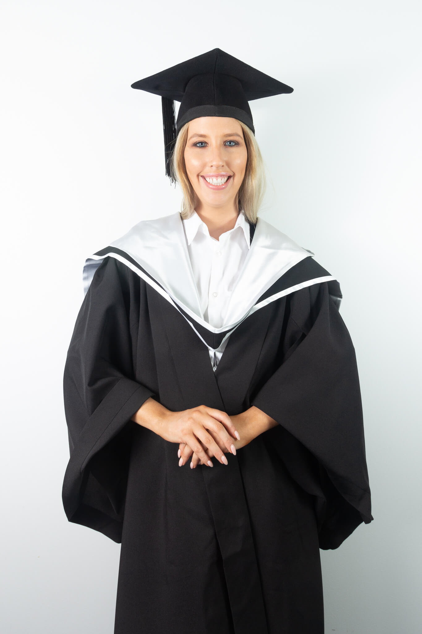 Bond University Bachelor of Humanities & Social Sciences graduation ...