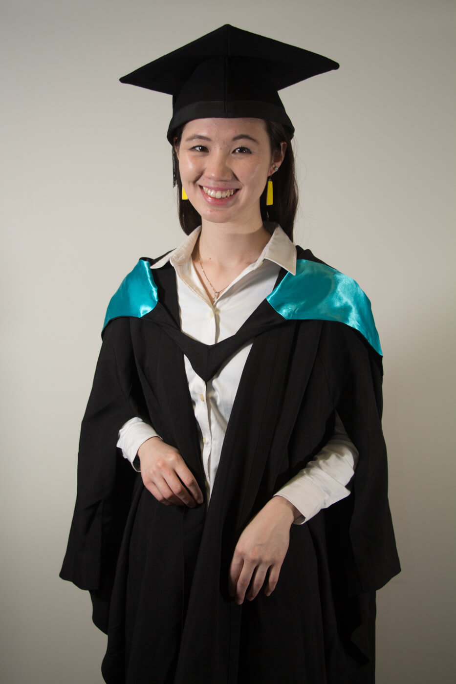 SCU bachelor of science graduation gown set - Front view