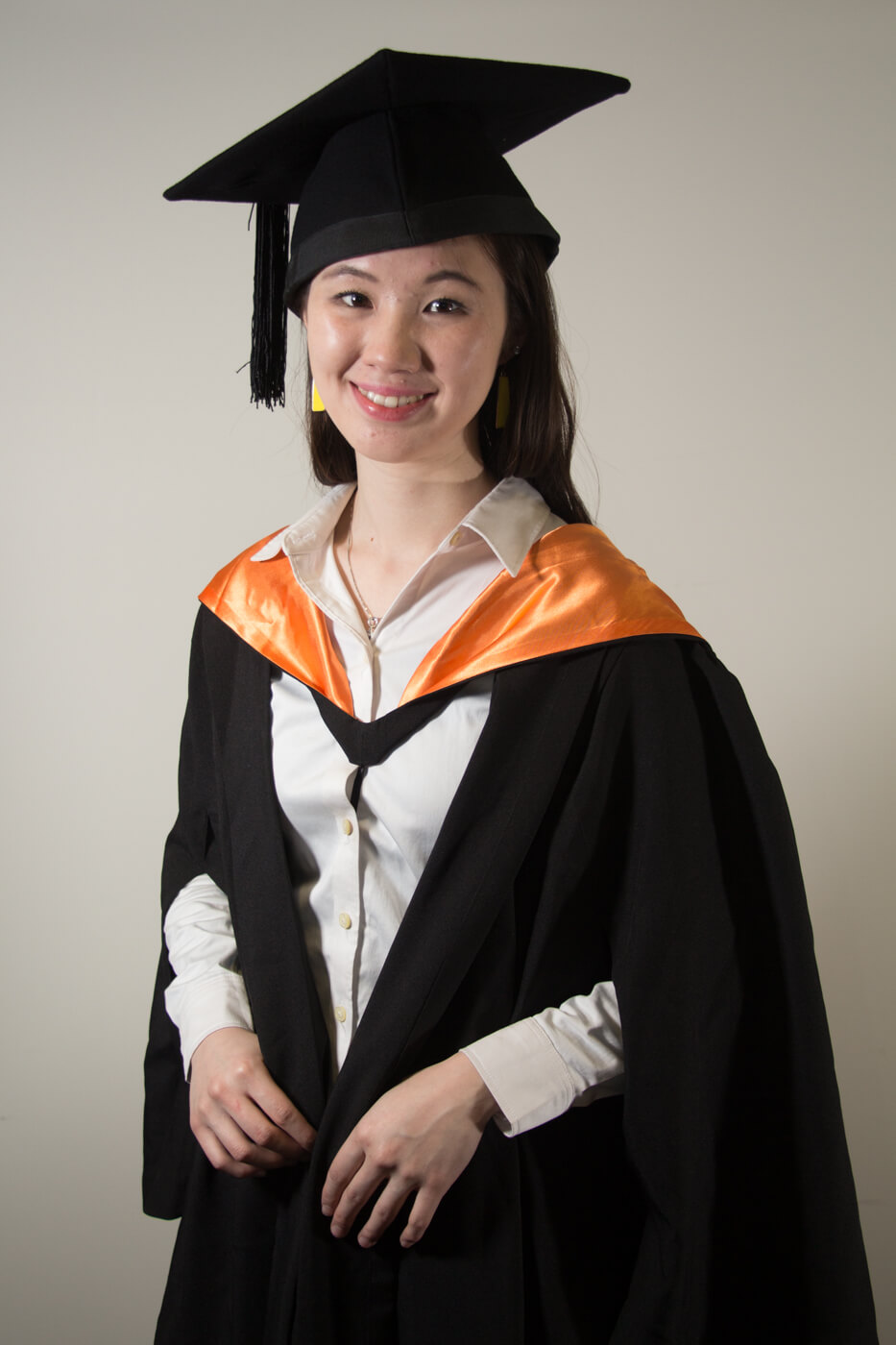 Swinburne bachelor of IT graduation gown set - Front view