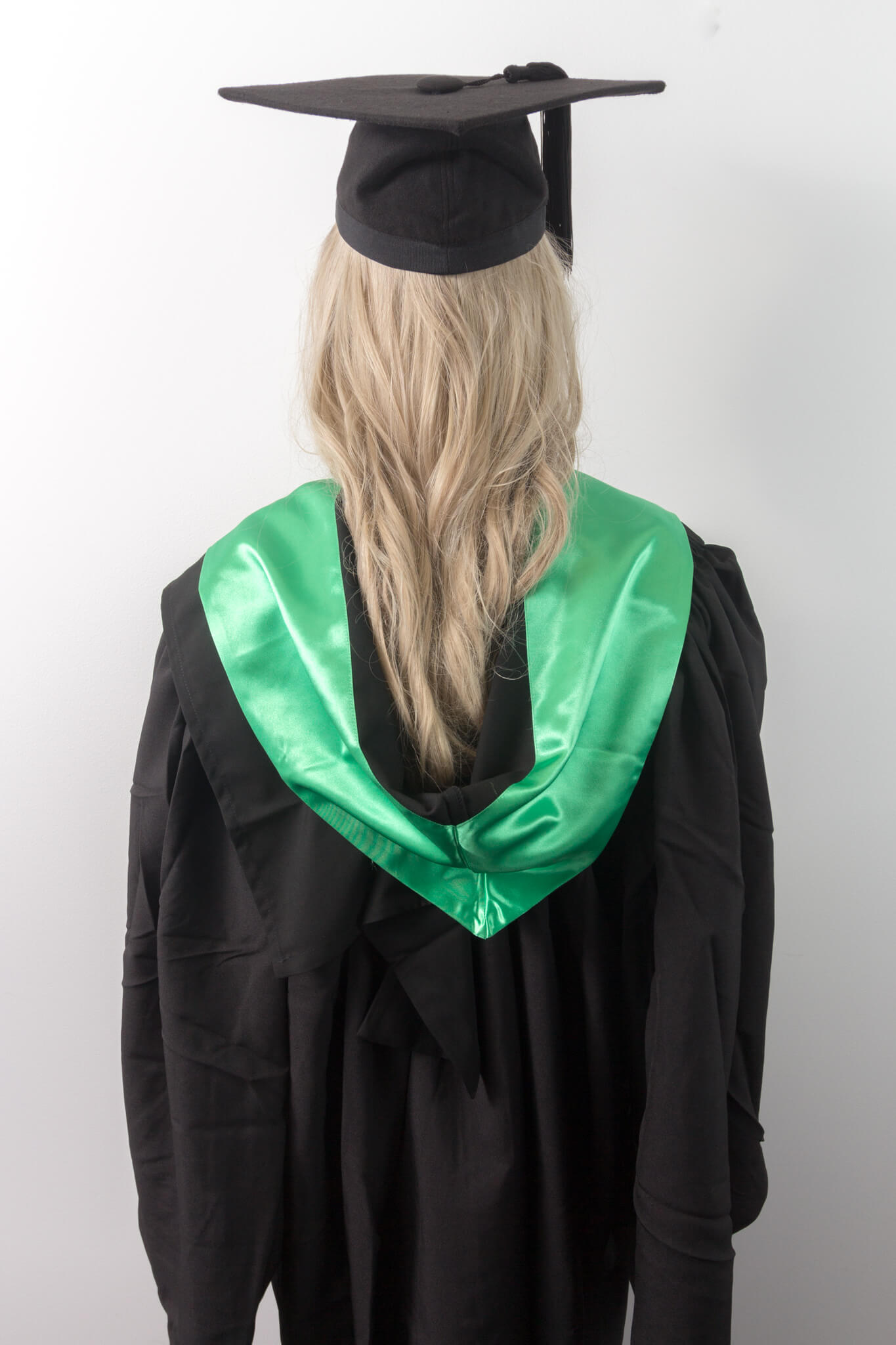 UoN bachelor of education graduation gown set - Back view