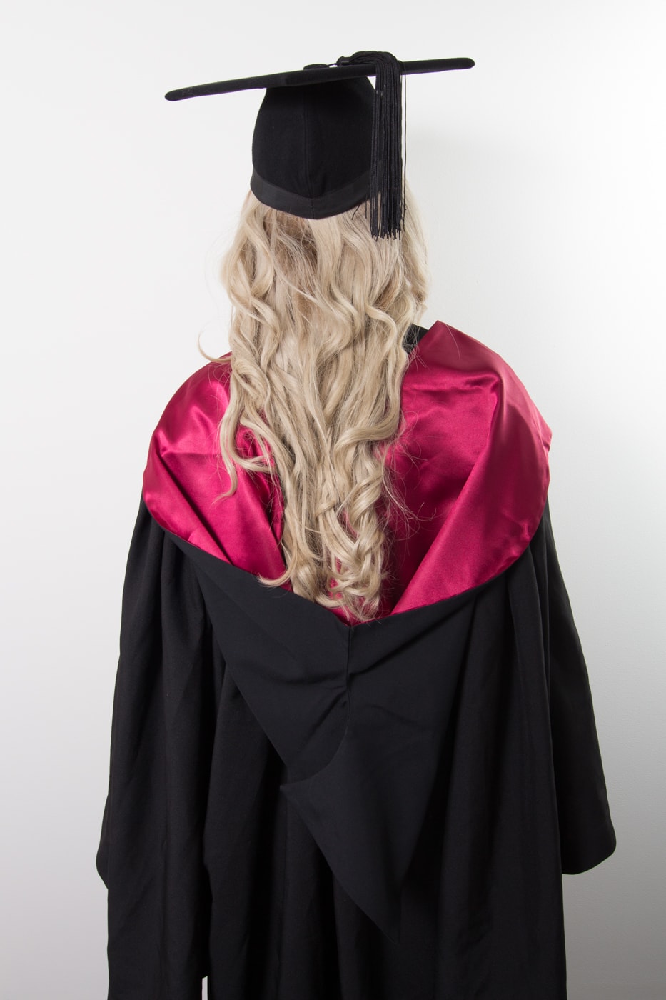 UniSA Bachelor of Business & Management graduation gown set - Back view
