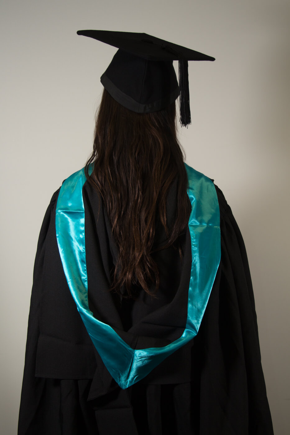 USQ bachelor of health and community graduation gown set - Back view