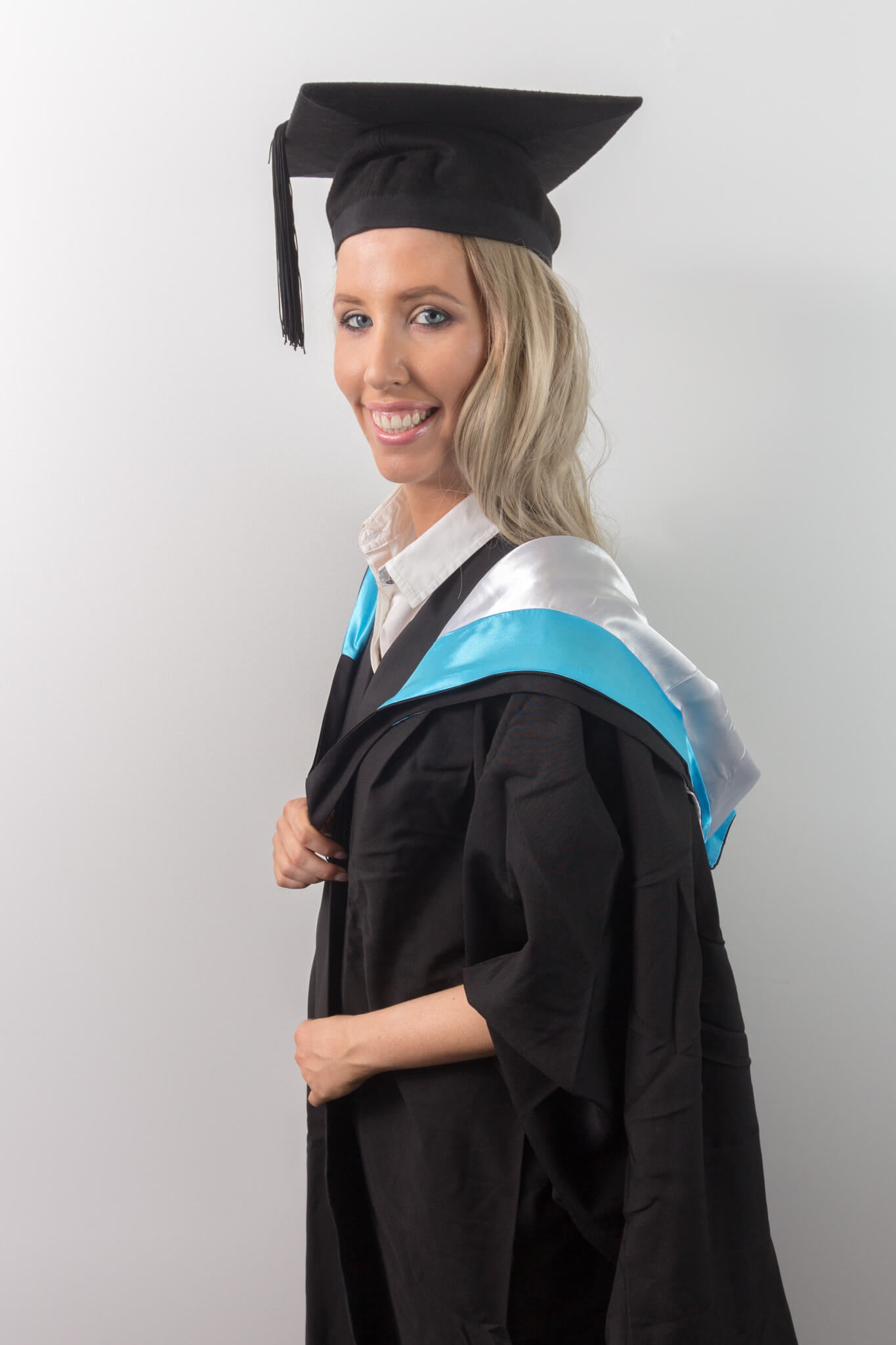 USyd master of nursing graduation gown set - Side view
