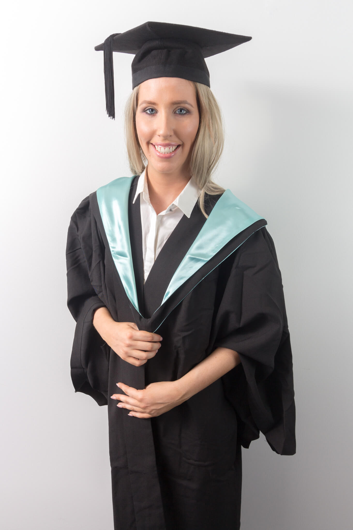 UTas Graduation Gown Sets