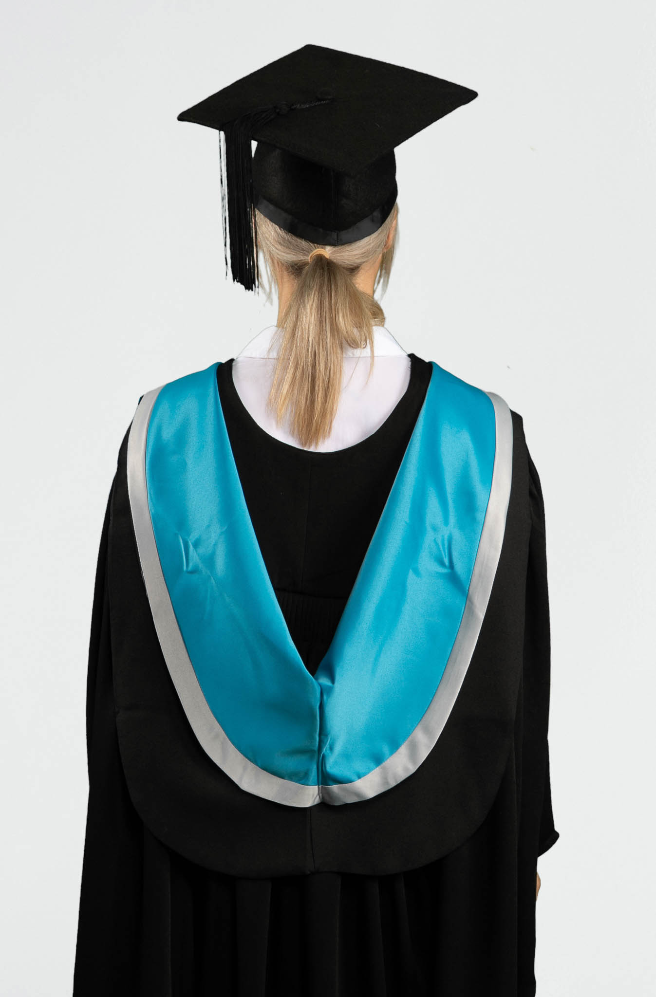 Buy Graduation Gown Sets | Gowning Street UK