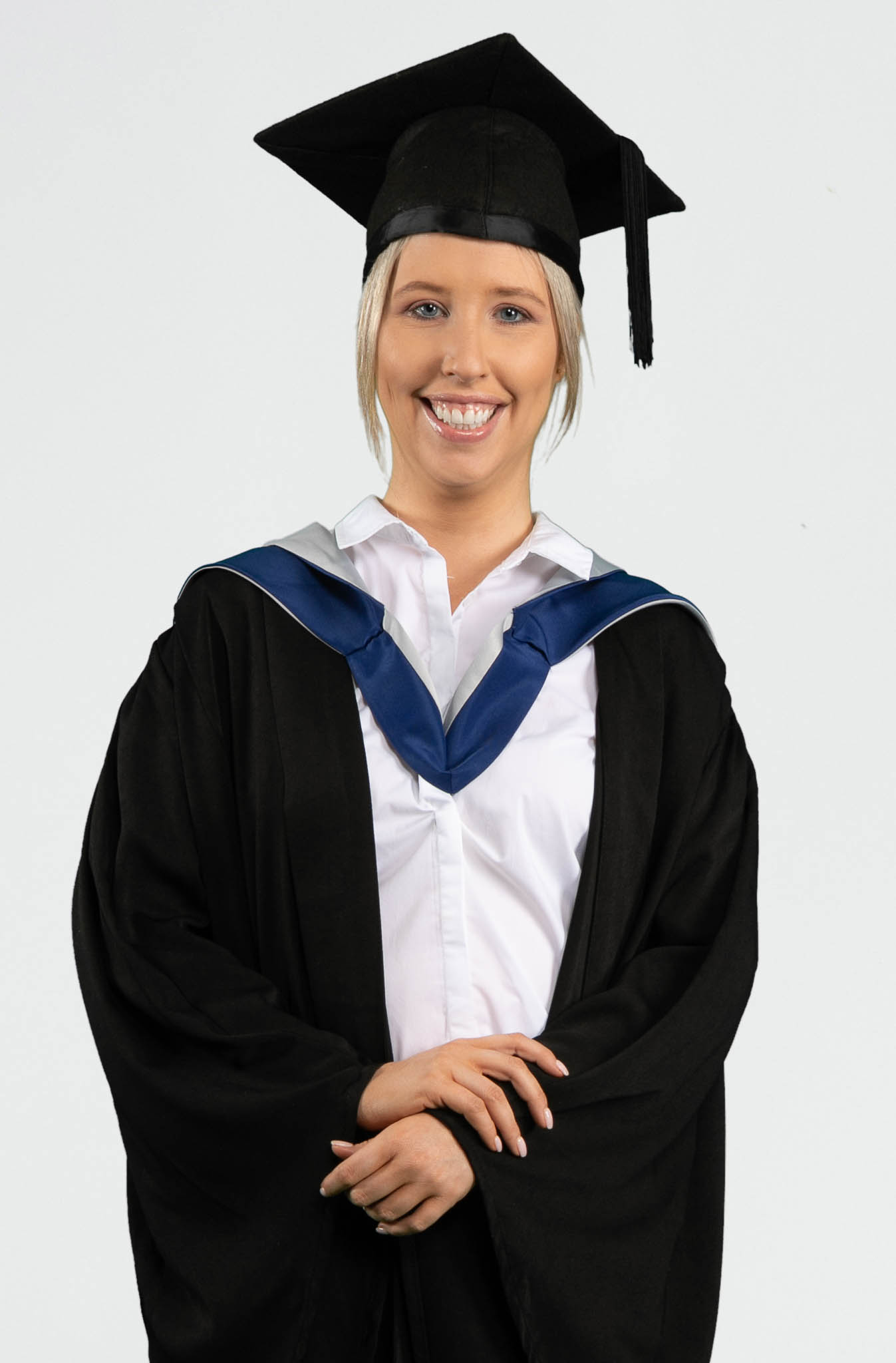 Buy Graduation Gown Sets | Gowning Street UK