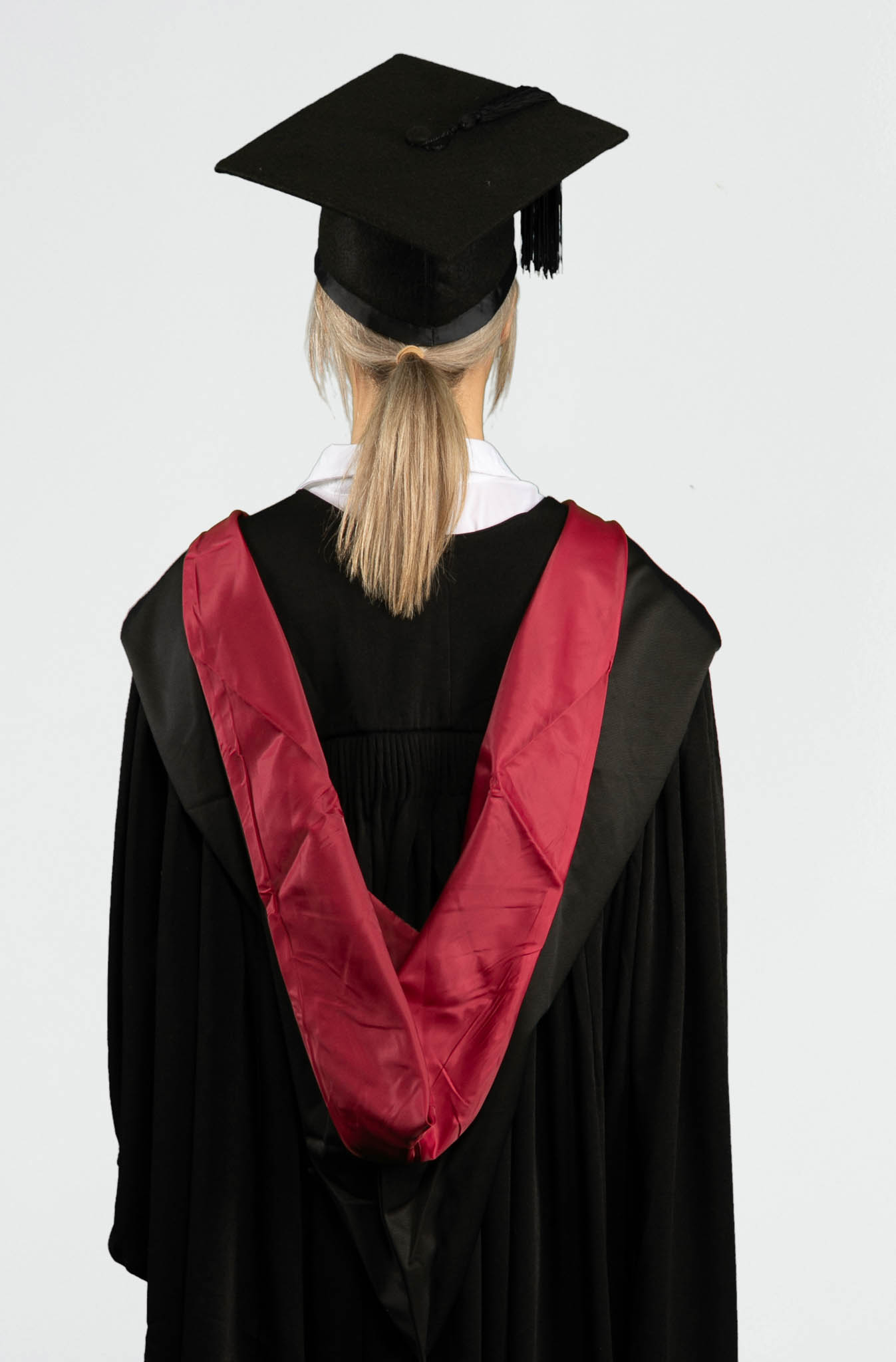 Buy Graduation Gown Sets | Gowning Street UK