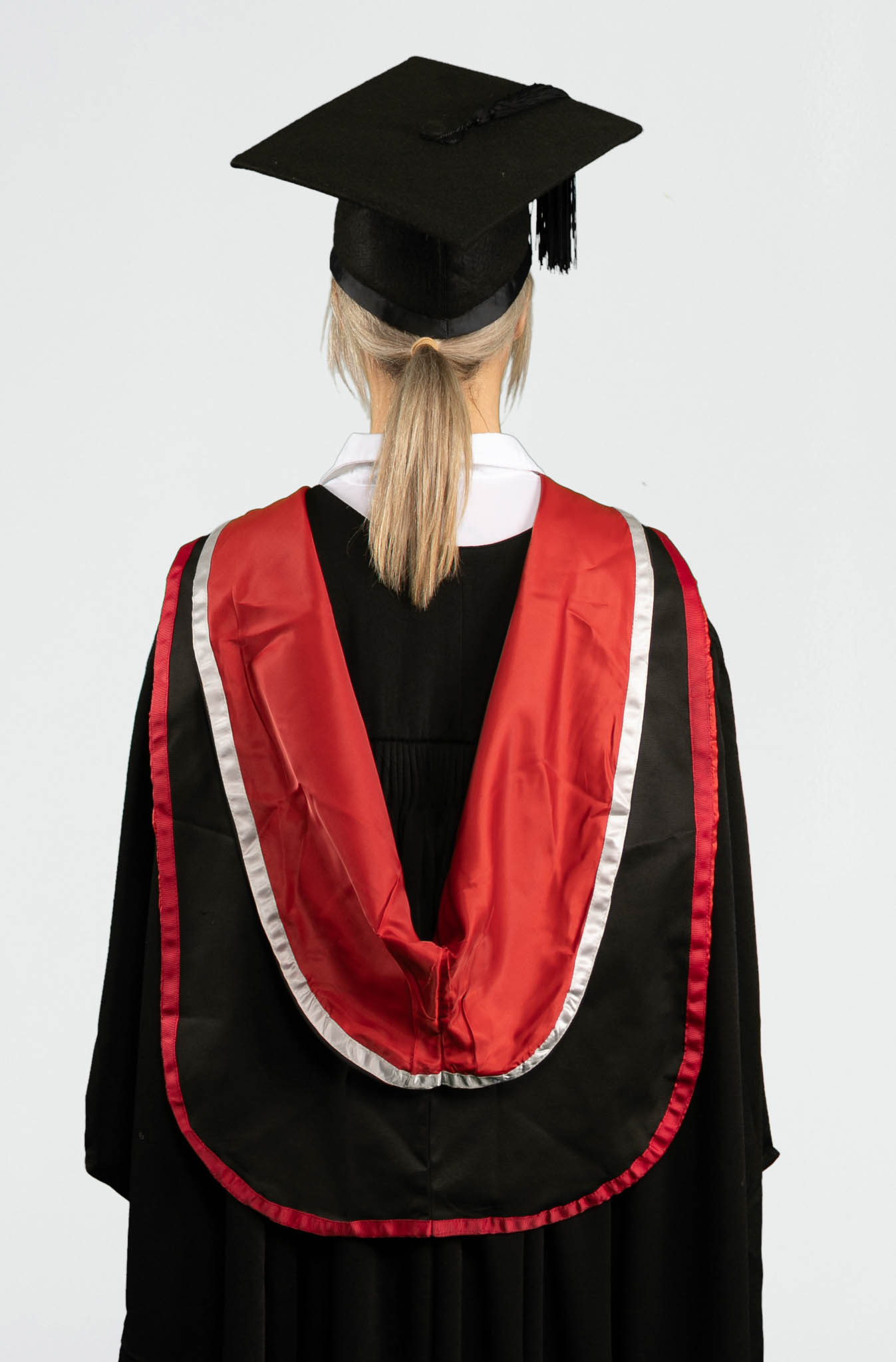 Buy Graduation Gown Sets | Gowning Street UK