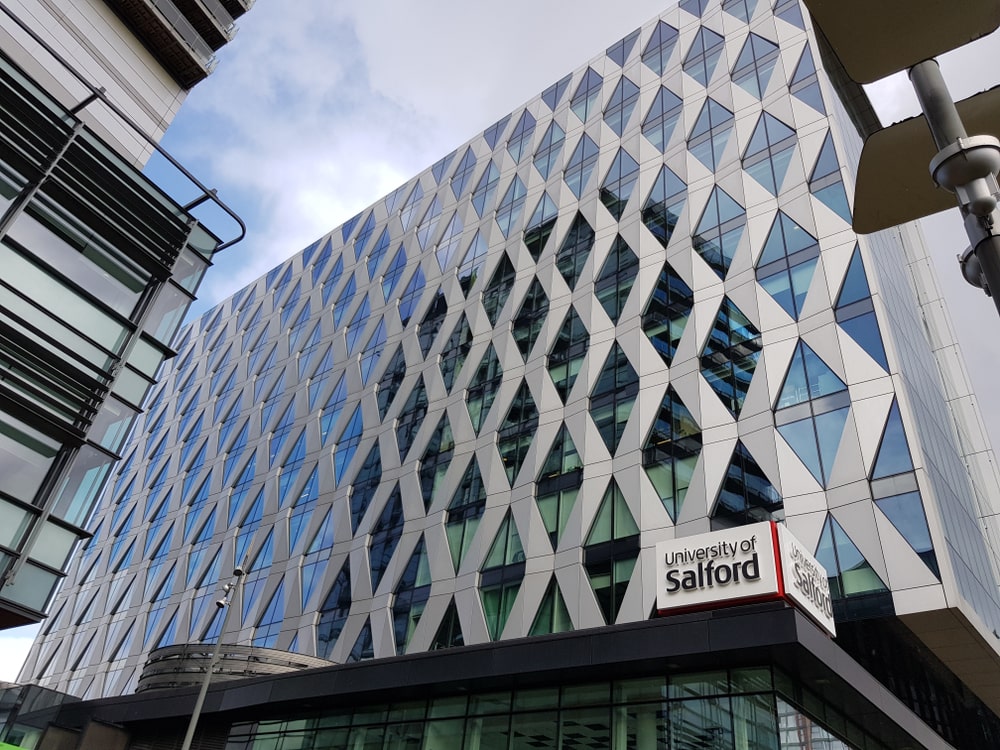 Buy Graduation Gown Sets | Gowning Street UK