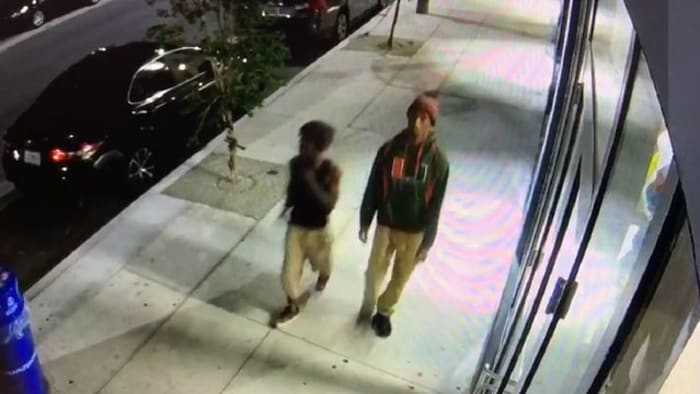2 Thieves Rob Man At Gunpoint In Miami Police Say