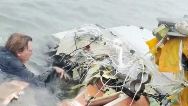 plane crash description