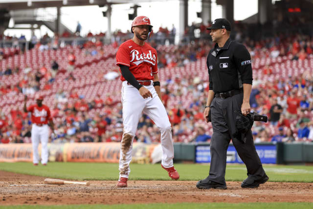 Reds have highest-scoring day in 23 years, rout Cubs 20-5