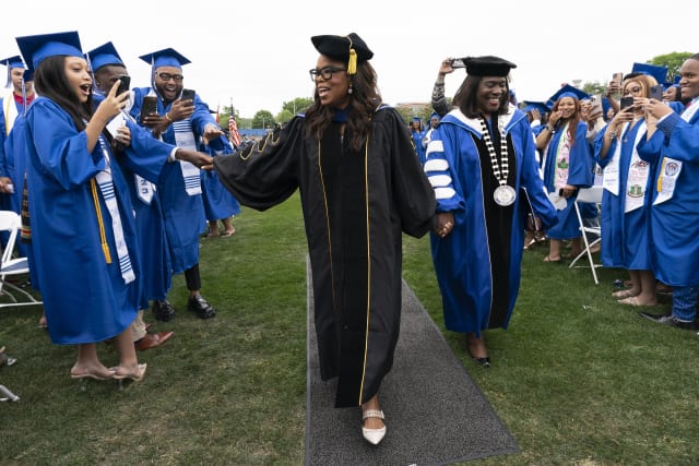 oprah graduation