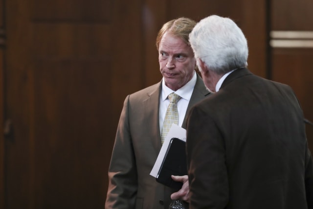 GOP boycott in Oregon halts bills on guns, abortion and more