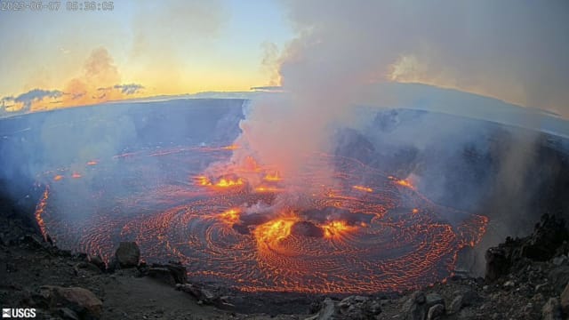 daytime volcano eruption