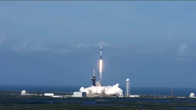 How did a space storm knock SpaceX satellites out of orbit?