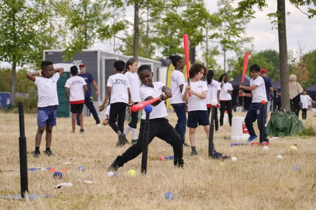 Britain eyes boost for baseball with return of MLB, new youth programs