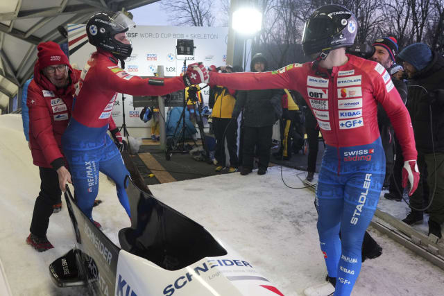 Skeleton Olympics Crash