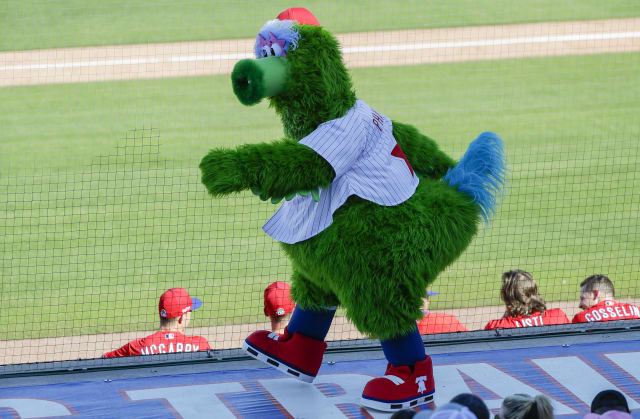funny philly phanatic