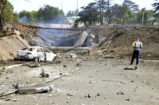South Africa counts damage, death by tanker truck explosion