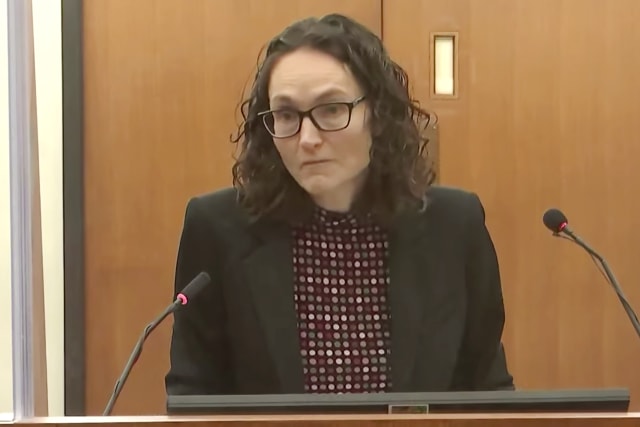 Experts: Potter missed chance to explain Taser-gun mix-up