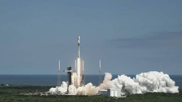 space rocket launch florida