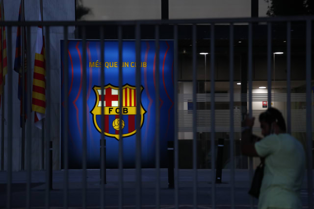 messi office