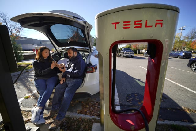 Tesla 3Q profit more than doubles from a year ago to $3.29B