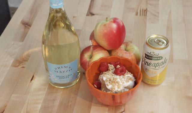 Recipe: Vanilla poached apples with granola and yogurt