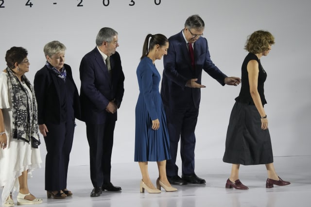 Mexico's incoming president announces first Cabinet picks: academics ...