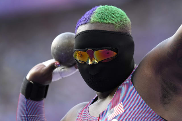 shot put face
