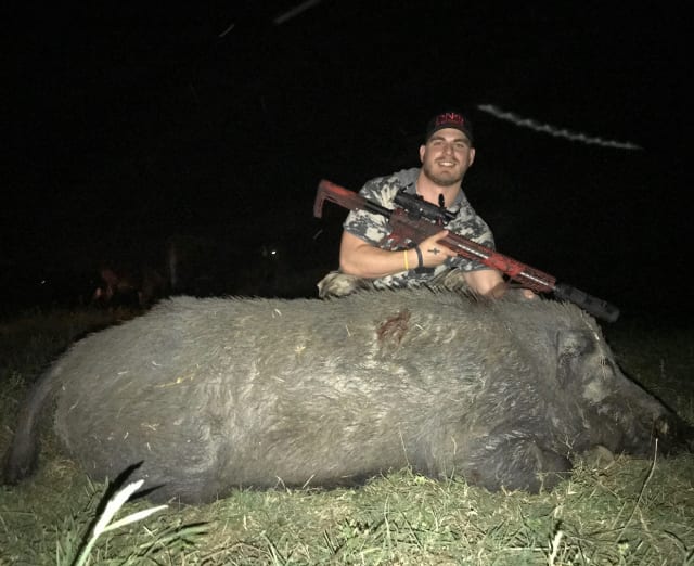 largest hog ever shot