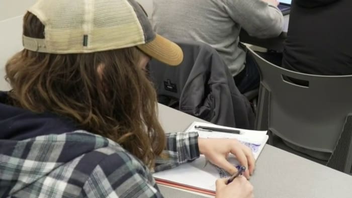 Can writing by hand affect your memory?