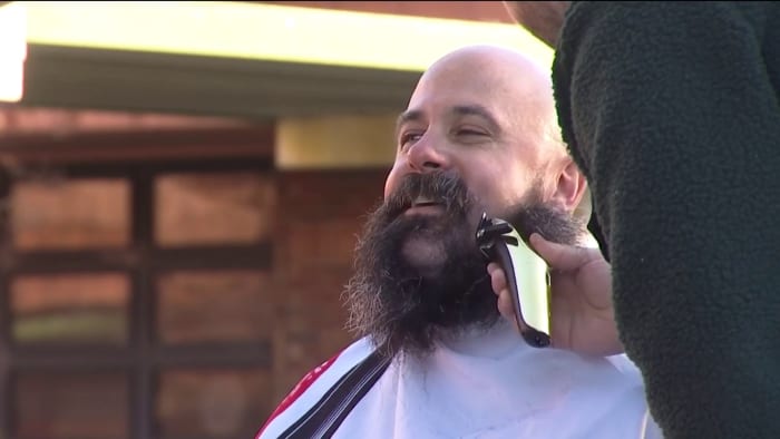 Principal shaves ‘beloved’ beard in honor of Deltona school earning A grade