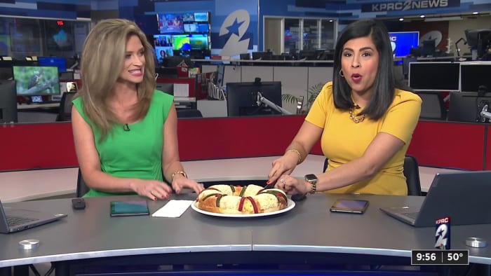 KPRC 2 Cathy Hernandez finds 'baby Jesus' LIVE on Three Kings Day!