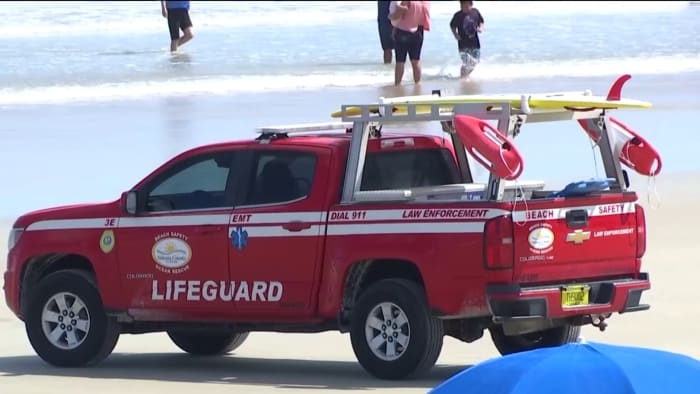 Volusia County raises pay for lifeguards in effort to fill open positions