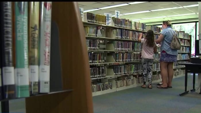 Florida school librarians face increased scrutiny as new training seeks ...