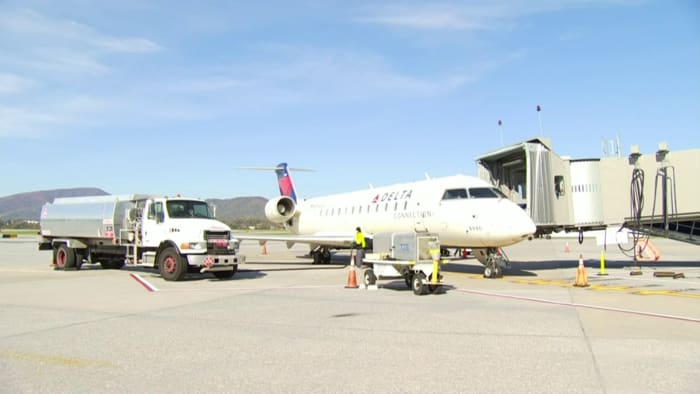Roanoke-Blacksburg Regional Airport airline partnership could bring ...
