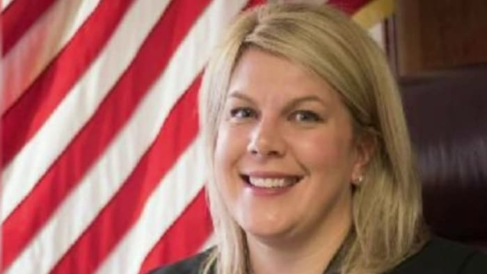 Michigan judge apologizes to 72-year-old cancer patient after video of ...